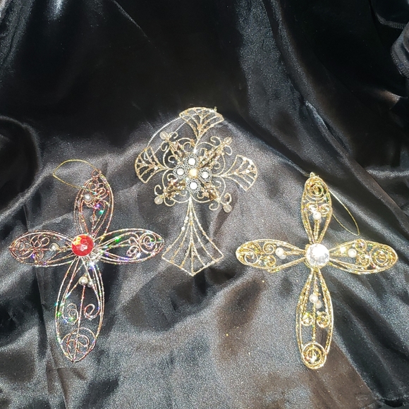 Holiday | Wire Crosses | Poshmark